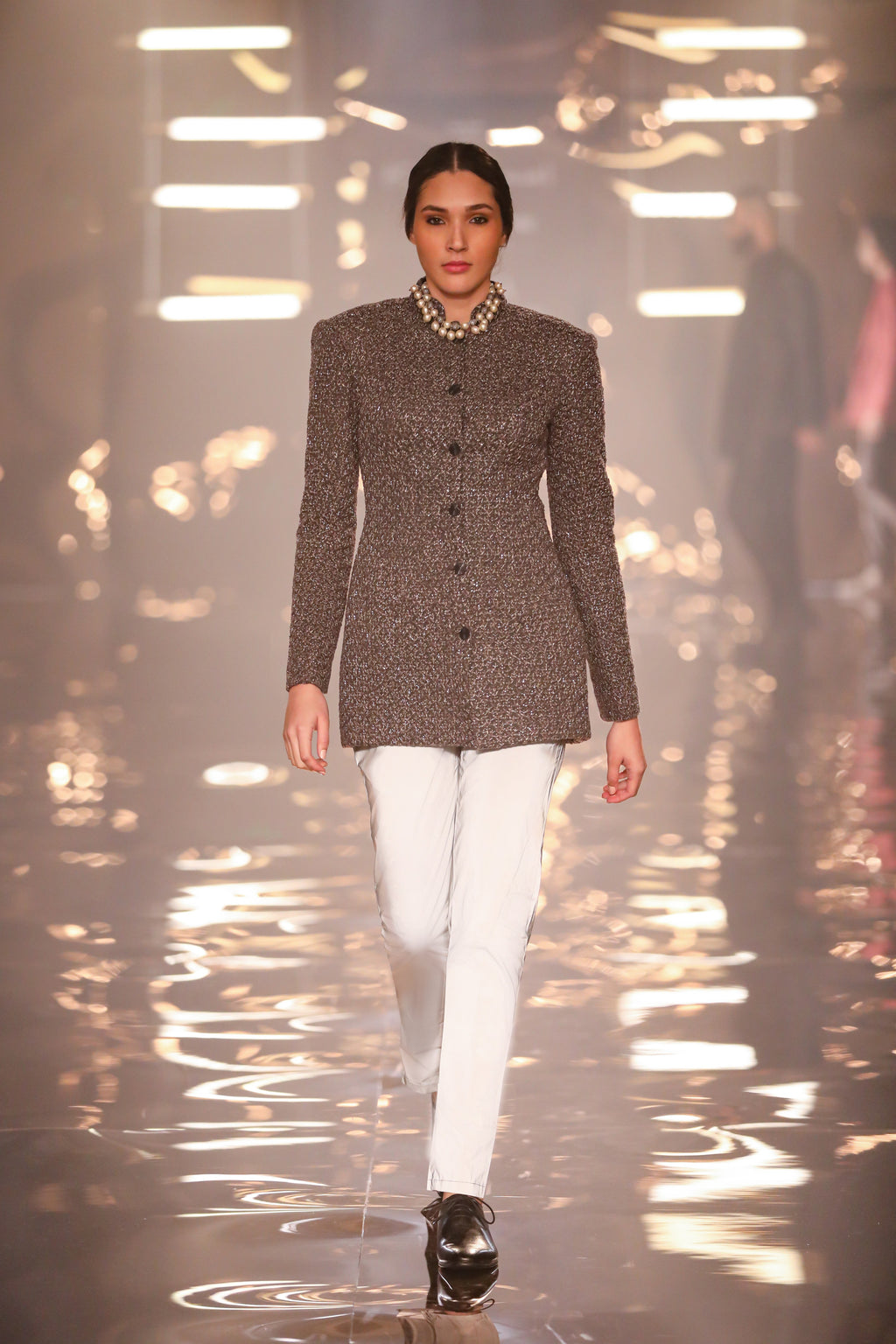 SHINY TREE DHUP CHAV HIGHLIGHTED CROPPED SHERWANI – Kunal Rawal